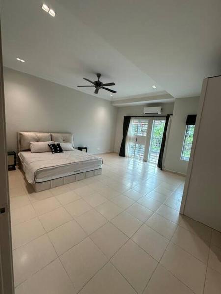 Raub Newly French Style Homestay劳勿全新民宿-靠近榴莲园 - Raub