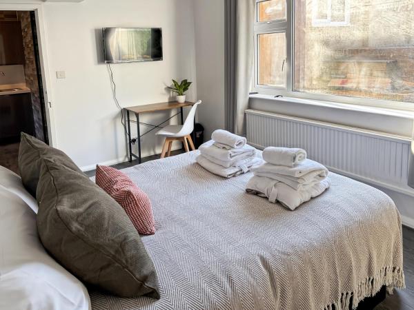 Perfect Couple Retreat To Relax With Hot Tubsauna - East Sussex