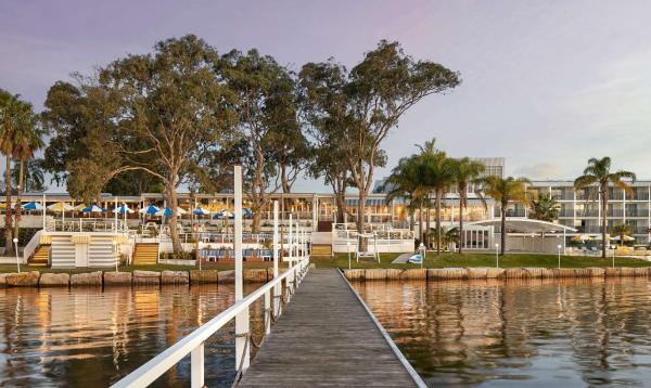 The Beachcomber Hotel & Resort, Ascend Hotel Collection - New South Wales