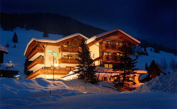 Hotel Dolomites Inn - Canazei