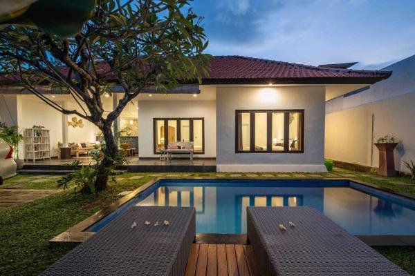 Bens Seminyak Villa Two-bedroom With Private Swimmingpool - Seminyak