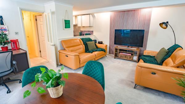 Notting Hill Cozy 2 Bedroom Flat - Hertfordshire