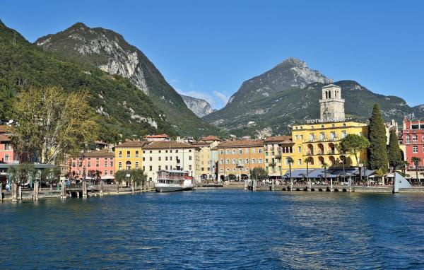 Byron - Nago-Torbole