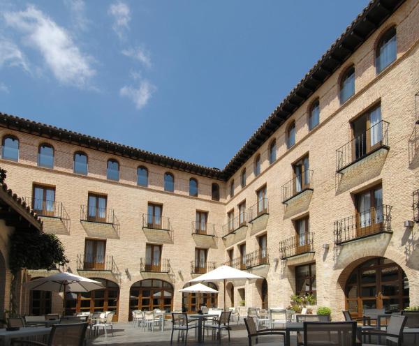 Hotel Cienbalcones - Daroca