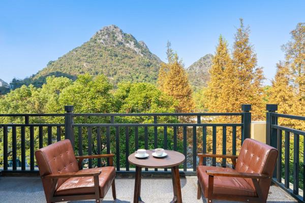 Guilin Camphor Country House Free Pick-up Service At Train Station For Two Nights - Guilin