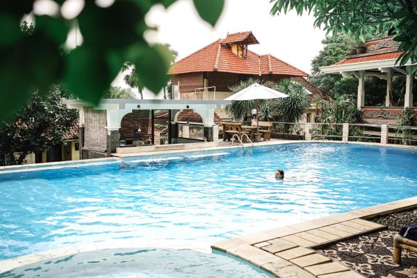 Amed Cafe & Hotel Kebun Wayan - Seraya