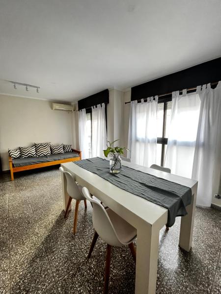 El Abrojal 2 - Dpto 2 Dormitorios Con Cochera Privada Para Auto, Zona Patio Olmos - Córdoba