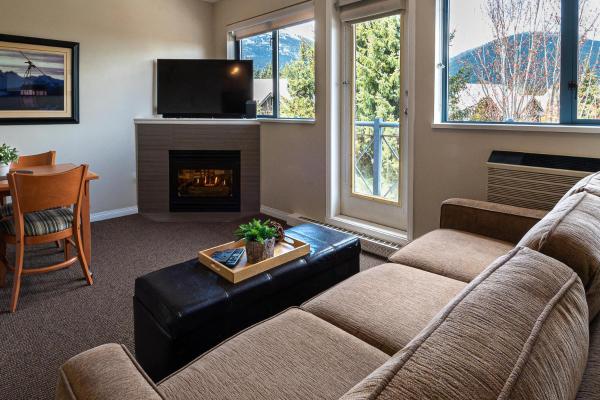 Alpenglow Lodge Fika One Bedroom By Mva - British Columbia