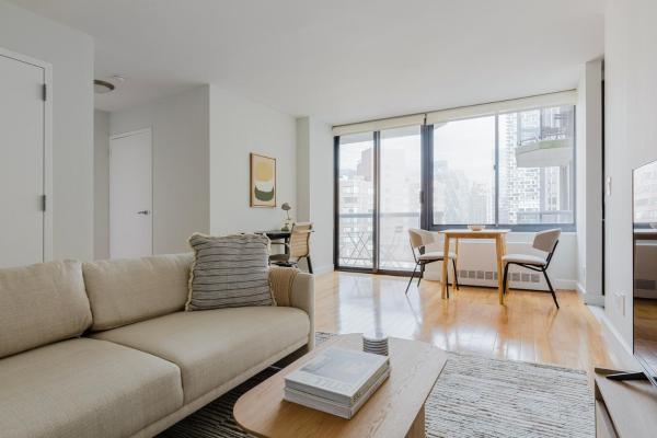 Blueground Midtown West 1bd Apartment Nyc-1624 - North Bergen