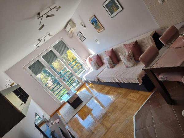 Studio Apartman Zvezdana Noć - Trstenik