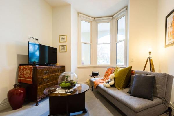 Stunning One Bedroom Apartment In Fitzroy - 都留市