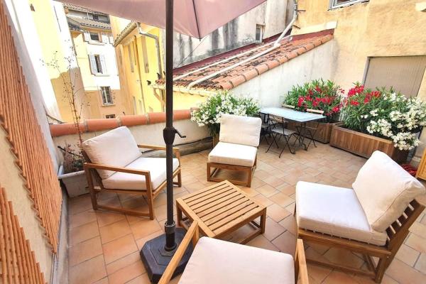Terrasse à Aix En Provence Centre Historique - Aix-en-Provence