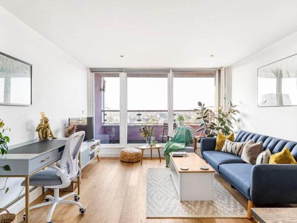 Charming Stay With A Balcony In Bow - Pass The Keys - London
