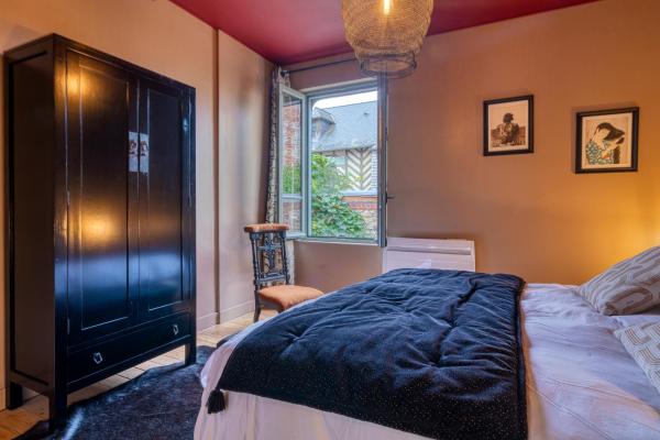 La Mondaine - Idéalement Situé, Charme - ibis Styles Honfleur Centre Historique