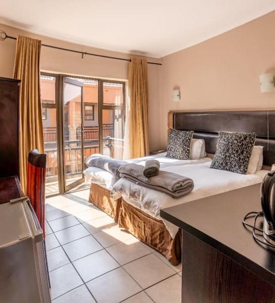 Easy Overnight In Bloemfontein - Bloemfontein