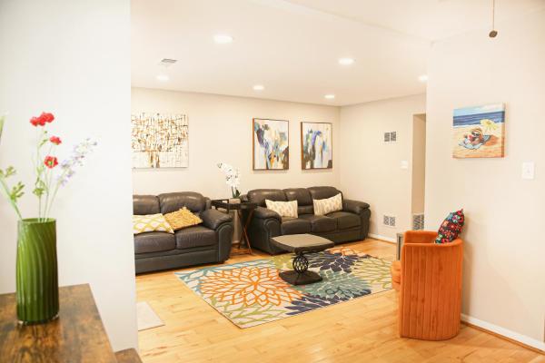 Charming 3bd Alexandria House, 11 Miles To Dc, Nice Front View - Alexandrië