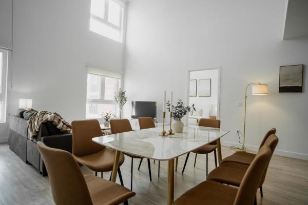 Chic Urban Retreat In Heart Of La, 2 Bedroom And 1 Loft - Los Angeles