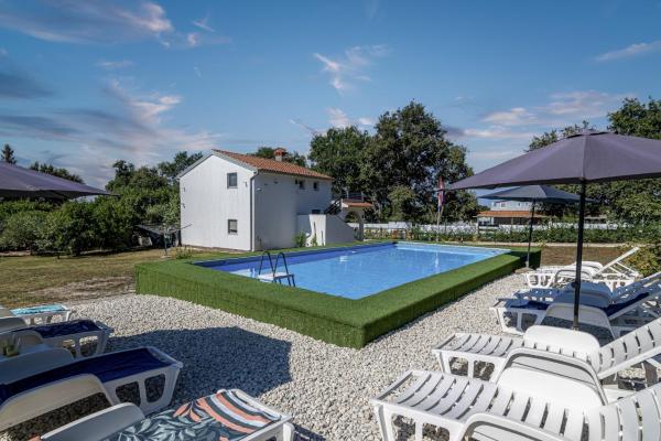 Holiday Home In Medulin With Terrace, Air Conditioning, Wifi, Washing Machine 5158-3 - Pula