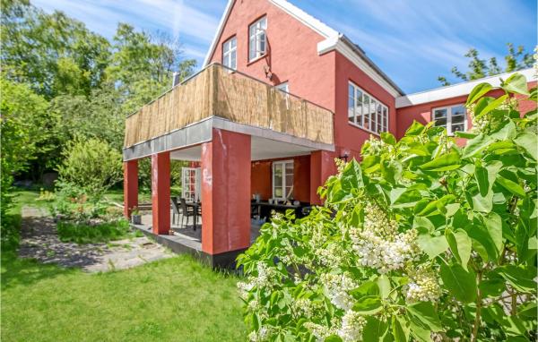 Lovely Apartment In Gudhjem With Wifi - Dinamarca