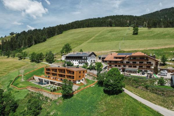 Hotel Schopfenhof - San Candido