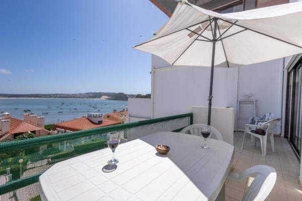 Concha Mar Com Vista Sobre A Baía - São Martinho do Porto