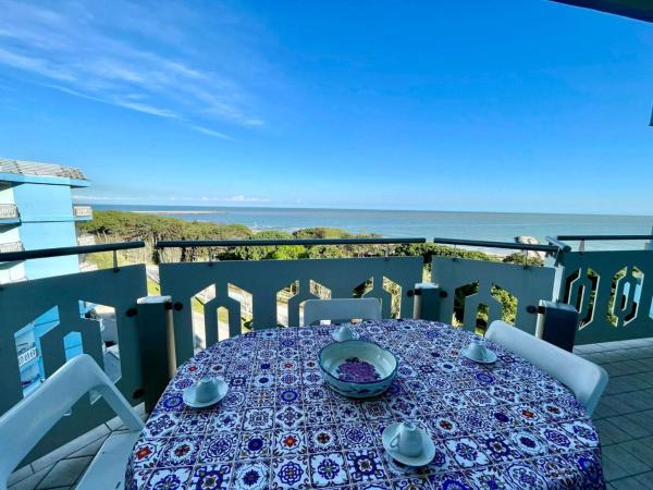 Sea View Apartment With Shared Pool - Caorle
