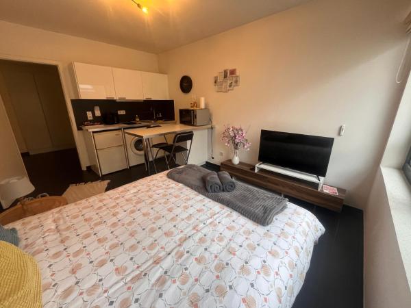 Nid Douillet De La Pie - Schiltigheim