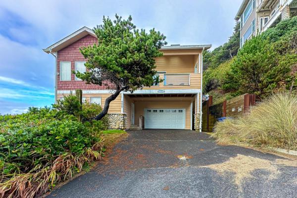 The Beach House - Lincoln City, OR