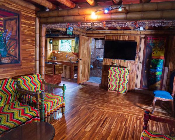 Amplia Casa Campestre En Santa Elena Cerca A Medellín - Cabaña Aru - Guarne