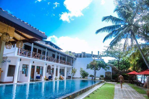 Surf Sea Breeze - Mirissa