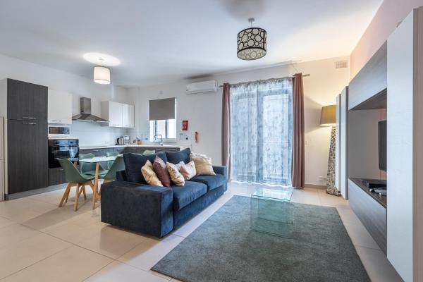 St Julians - Balluta 2 Bedroom Apartment - Pembroke