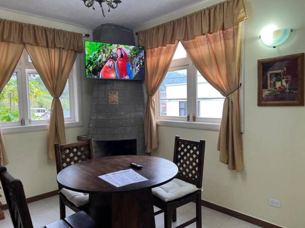 Charming Apartment 2 Bedroom 2 Bath - Patate