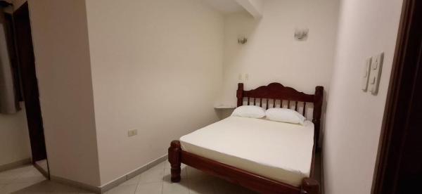 Habitación 25 Cerca De La Terminal De Buses De Asunción - Paraguay