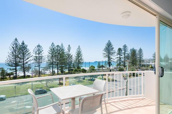 Alex Seaside Resort - Sunshine Coast Queensland, Australia
