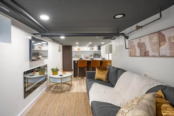 Romantic Hideout 1bedroom Lower Level - Greenwich