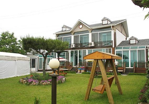 Anmyeondo Jeonyeok Noeul Pension - Corea del Sur