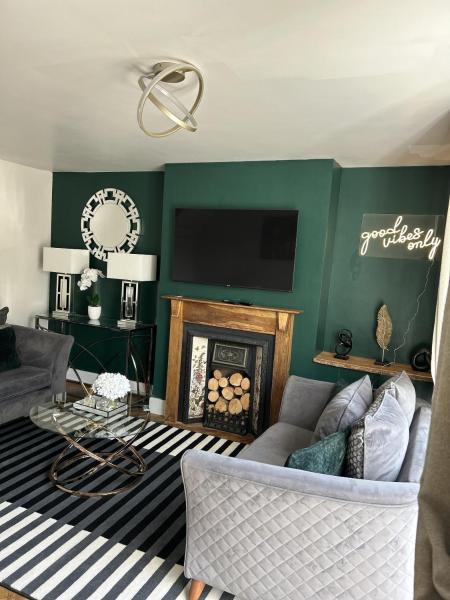 Cosy Corby Getaway - Corby