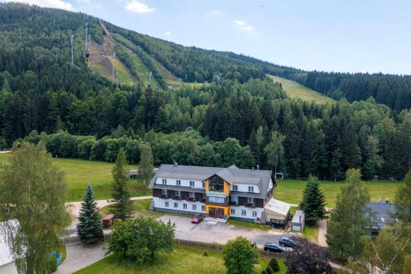 Hotel Harrachov Inn - Rokytnice nad Jizerou