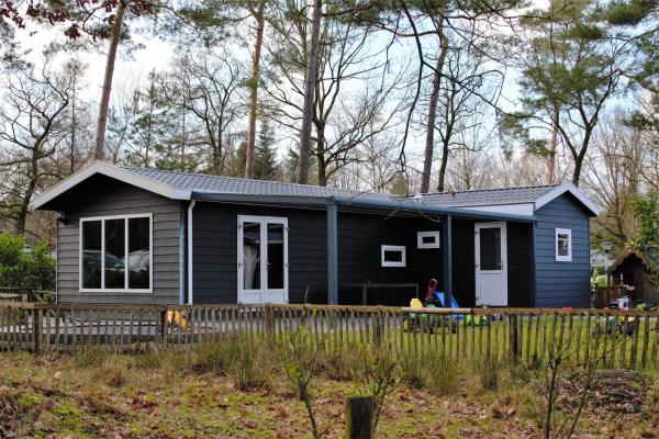 Chalet & Glamping Ons Plekje In Het Bos - Netherlands