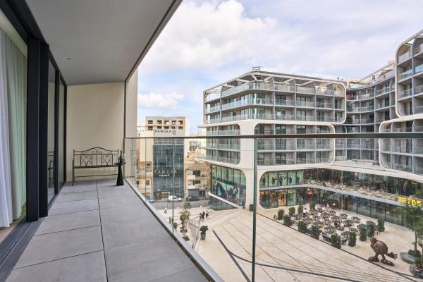 Cosy One-bedroom Apartment In Mercury Tower By Zaha Hadid - Malta International Airport (MLA)