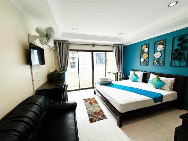Sky Silk Decoration House - Phuket