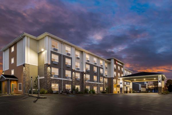 Best Western Plus Lacombe Inn And Suites - Lacombe