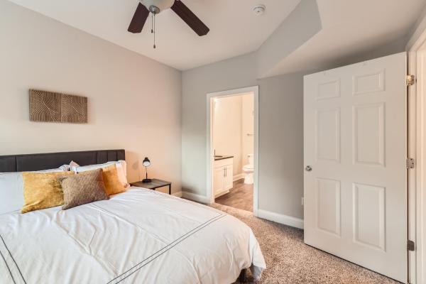 Crest At Midtown 4120 L 2 Bedroom 2 Bathroom - Atlanta, GA