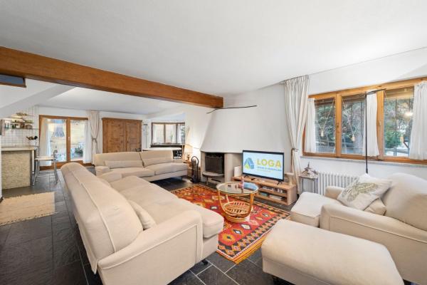 Beautiful 6-room Detached House, Spacious Living Room With Direct Access To The - Saint Moritz