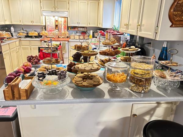 Comfy Sleep With Breakfast - Abbotsford