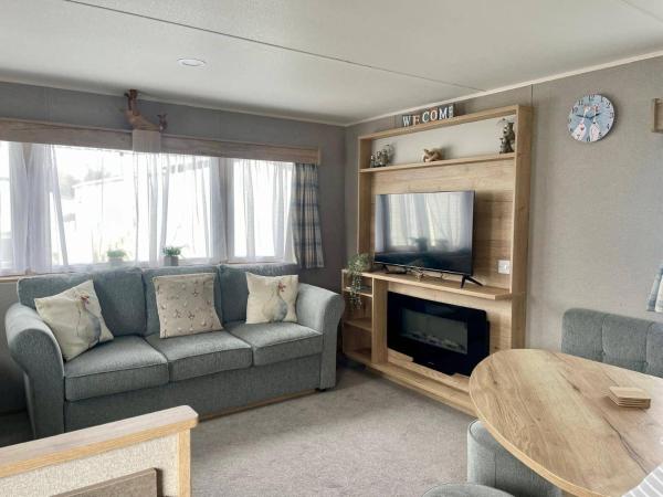 Cosy 3 Bedroom Caravan In South Cerney - Cirencester