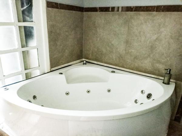 Casa Com 2 Quartos E Hidromassagem - Itapema