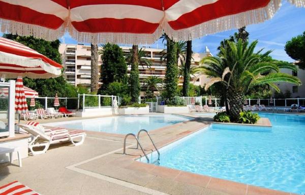Golfe Juan Joli F2 Clim Piscine à 5 Minutes De La Mer - Vallauris