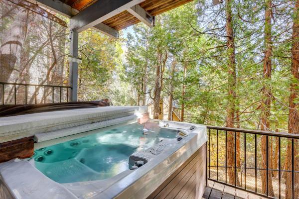 Spacious Retreat 13 Mi To Snow Valley Mtn Resort! - Lake Arrowhead, CA