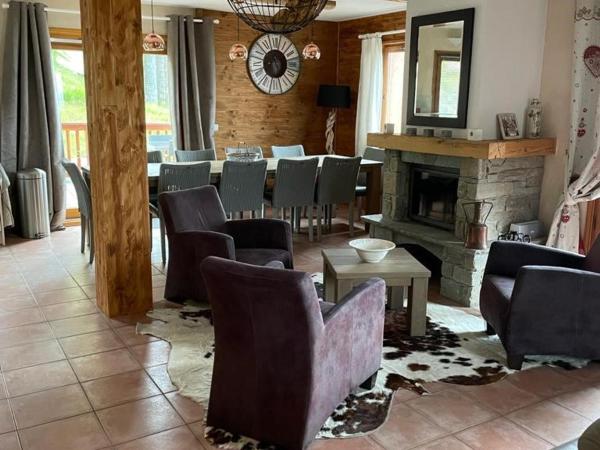 Chalet 10 Pers., 150m² Aux Pieds Des Pistes, 5 Ch., 3 Sdb, Wifi, Parking Couvert - Fr-1-807-81 - Savoyen